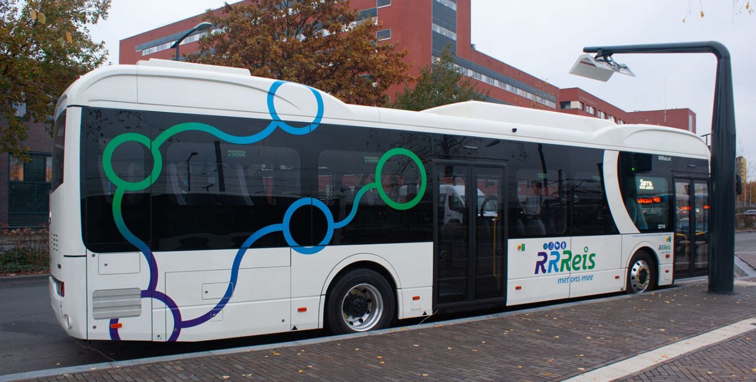 Neem een kijkje in de nieuwe bussen van RRReis - RTV Hattem
